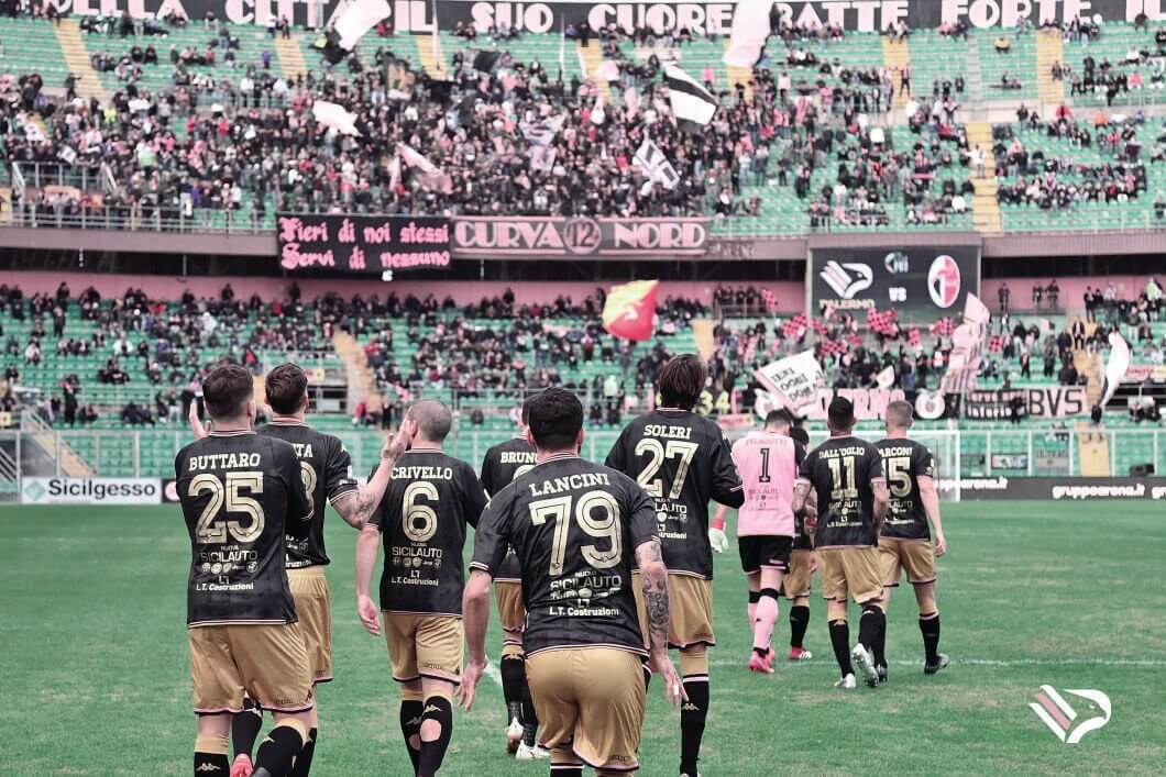 All the historical logos on the new (4th) PALERMO JERSEY – Euro Palermo ...